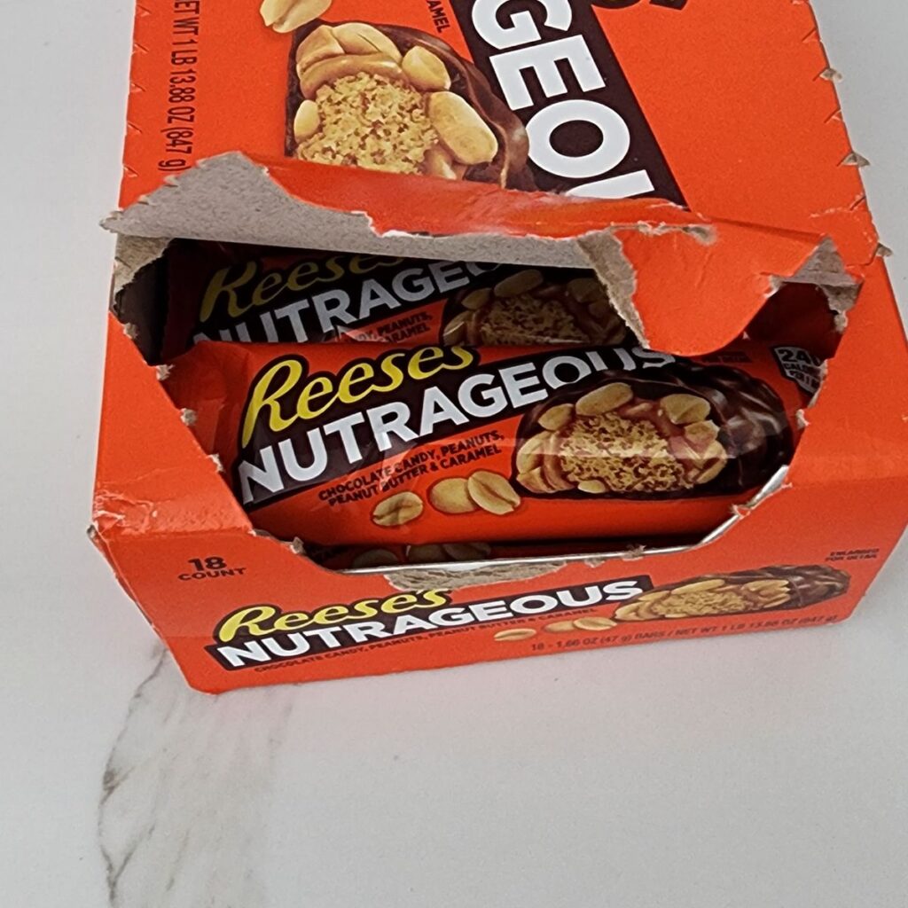 REESE’S OUTRAGEOUS King Size – 18 Pack, 2.95 oz